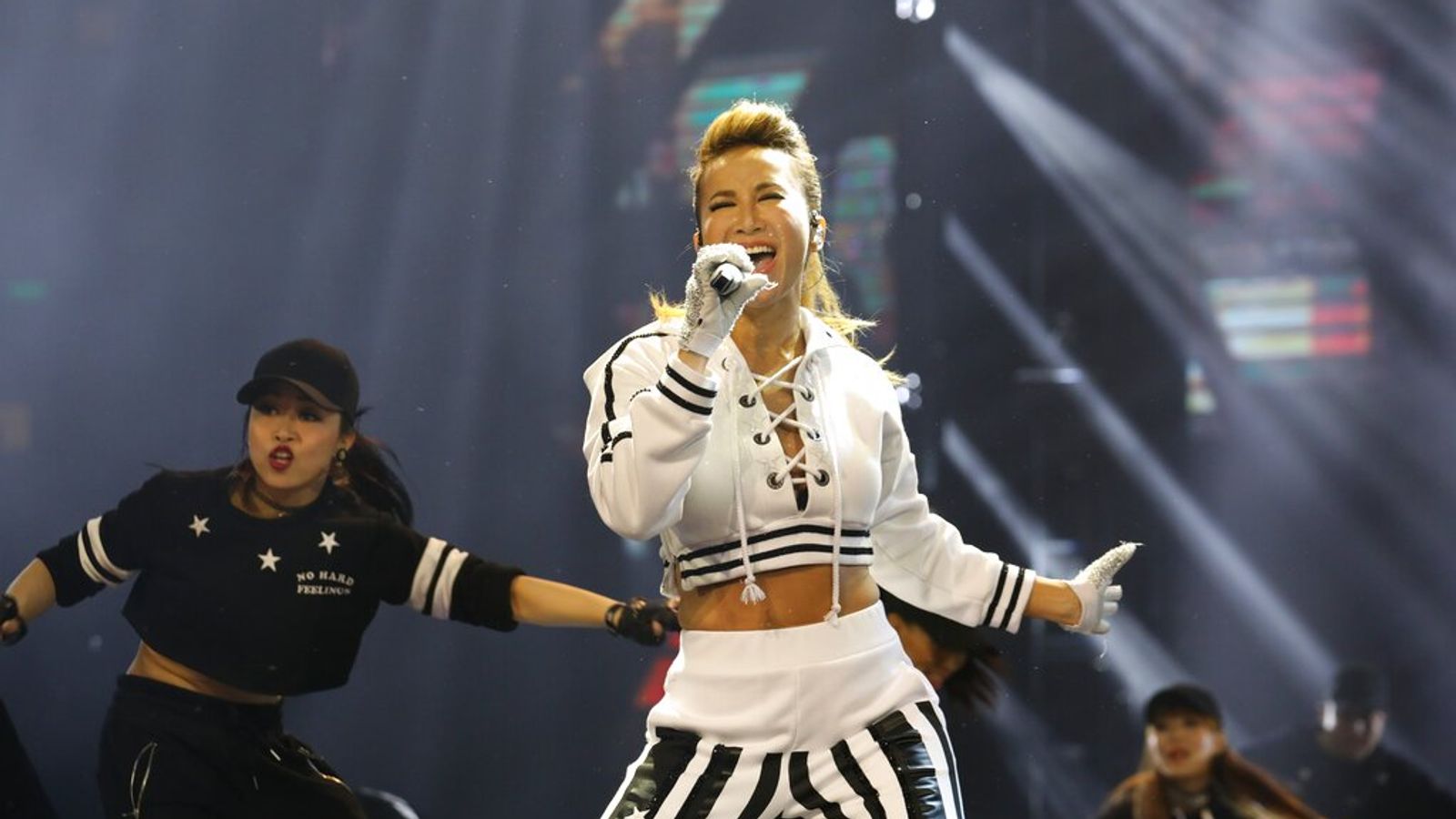 Coco Lee: Pop singer and star of Disney's Mulan dies aged 48 | Ents ...