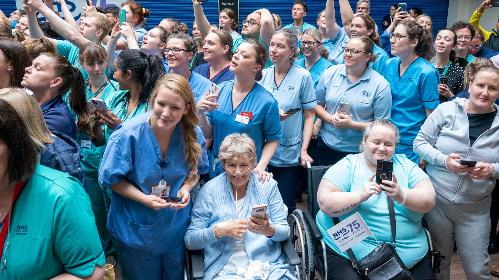 King and Queen celebrate 75th birthday of NHS during Royal Infirmary of ...