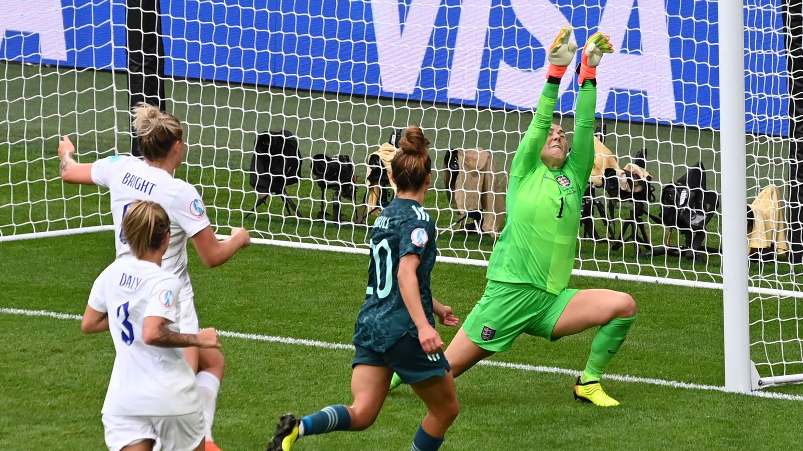 Mary Earps: England goalkeeper hits out at Nike over shirt row | UK News | Sky News