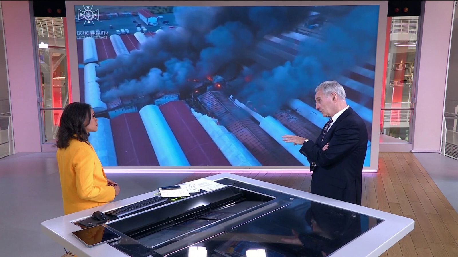 Ukraine war: MI6 chief urges Russians appalled by war in Ukraine to spy for UK | News UK Video ...