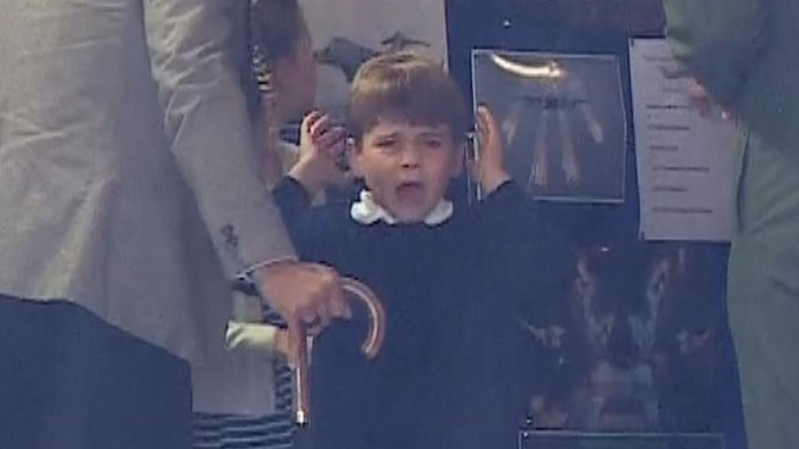 Prince Louis covers his ears during royal family visit to the world's ...