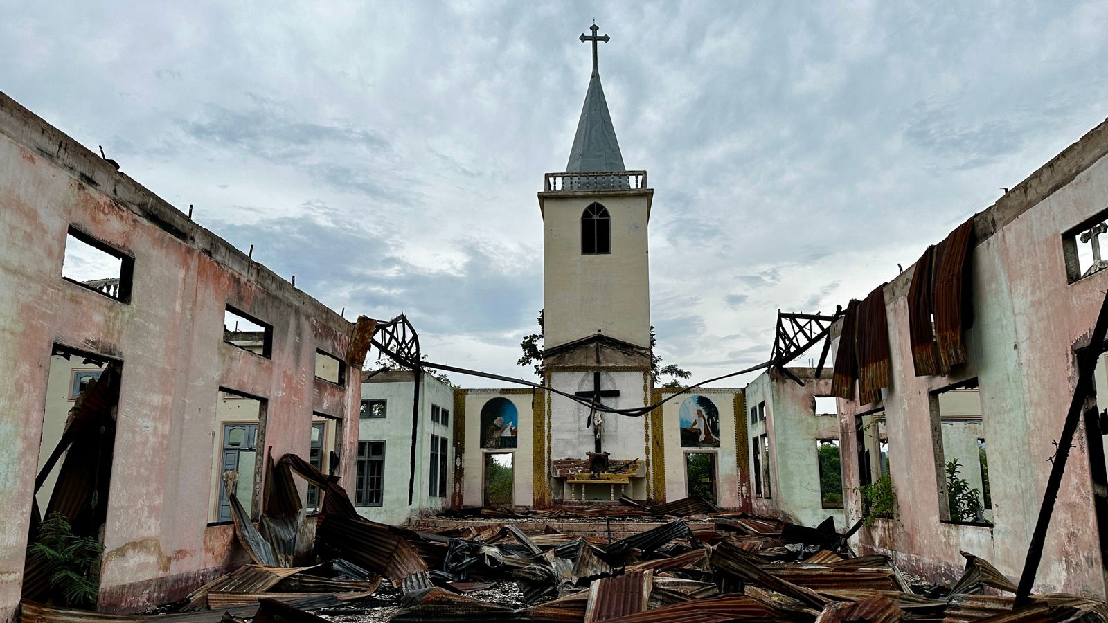 As indiscriminate war ravages Myanmar, the locals have given up any ...