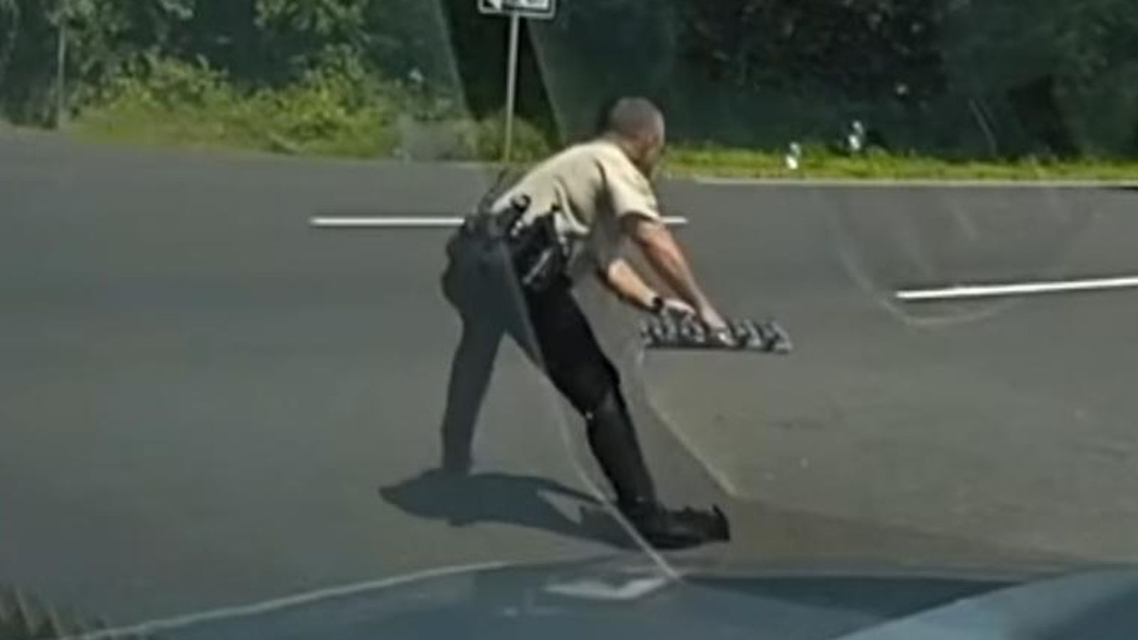 US: Officer stops police chase with a spike strip in Stafford County ...