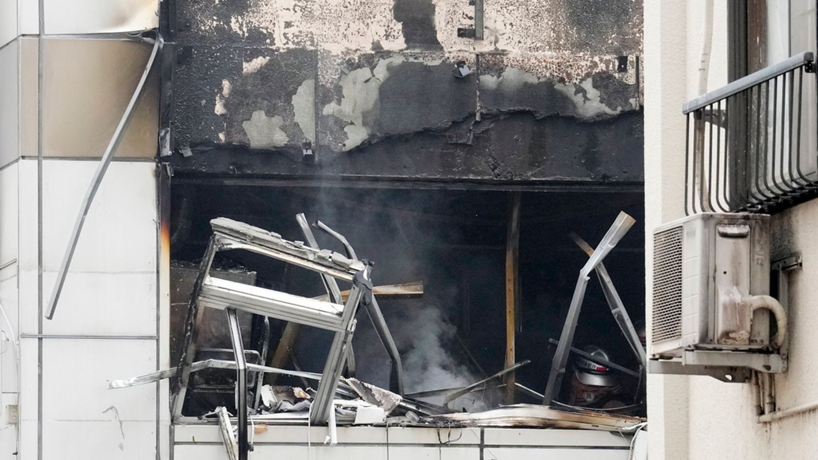 Four injured after explosion at building in Shimbashi area of Tokyo ...