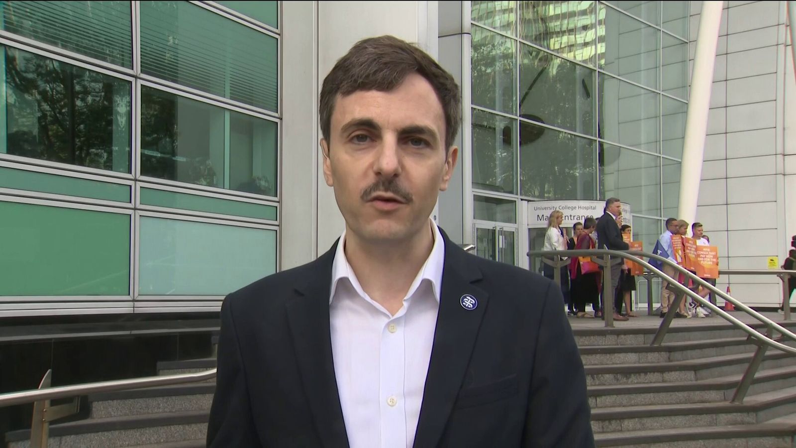 Senior doctor: Government needs to 'come up with a credible offer' to ...