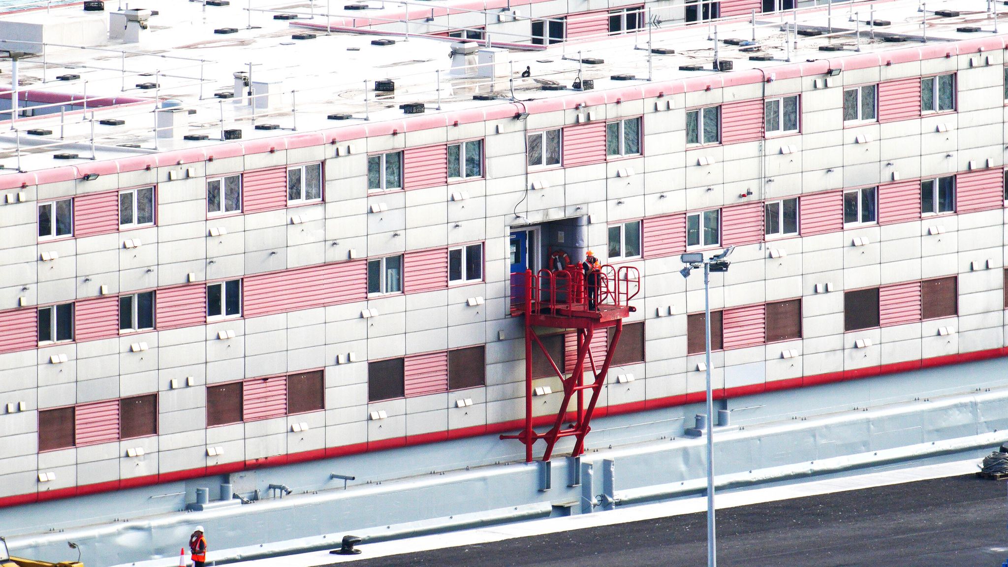 Bibby Stockholm: First asylum seekers expected to arrive on barge on ...