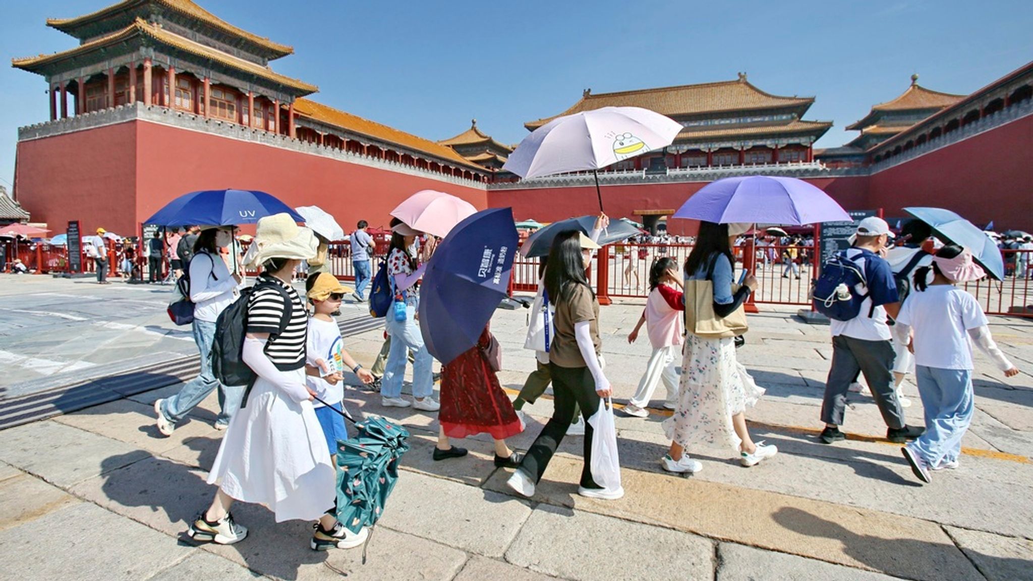 New record set for world's hottest day - as scientist warns milestone ...
