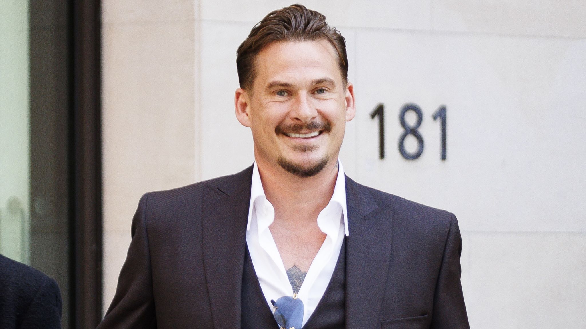 Blue singer Lee Ryan 'physically assaulted' on plane after 'putting ...