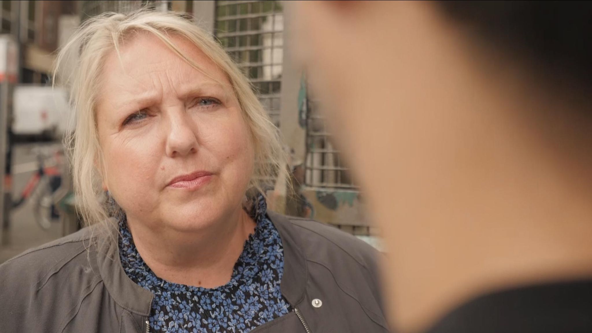 'More people than ever before' using fake passports and visas to get to ...