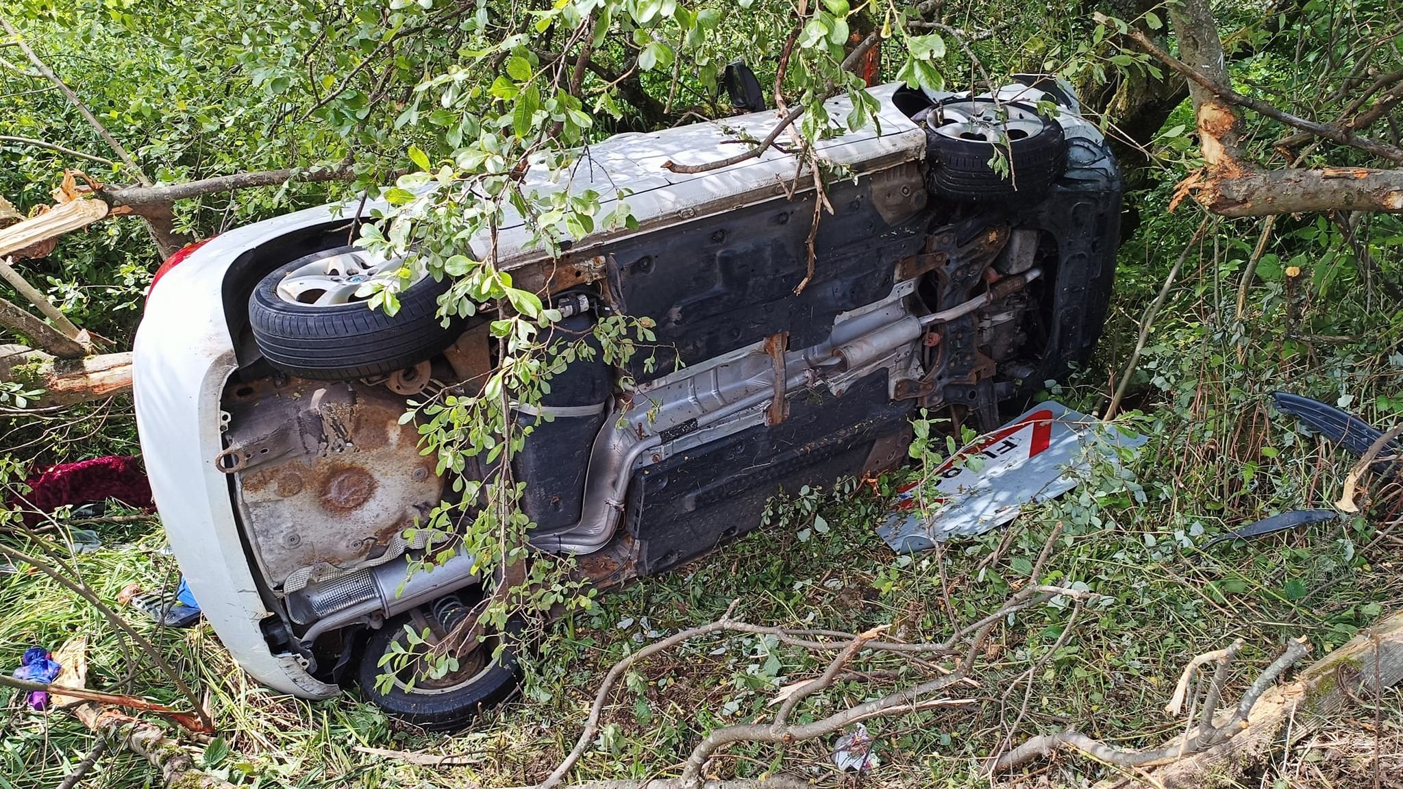Renfrewshire: Musician in car crash 'saddened' after thieves steal ...