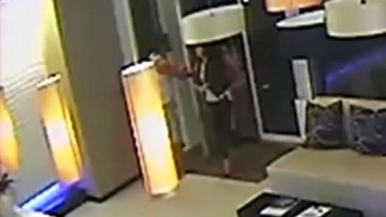 COVID-19: Health Secretary Matt Hancock insists there is no oxygen ...