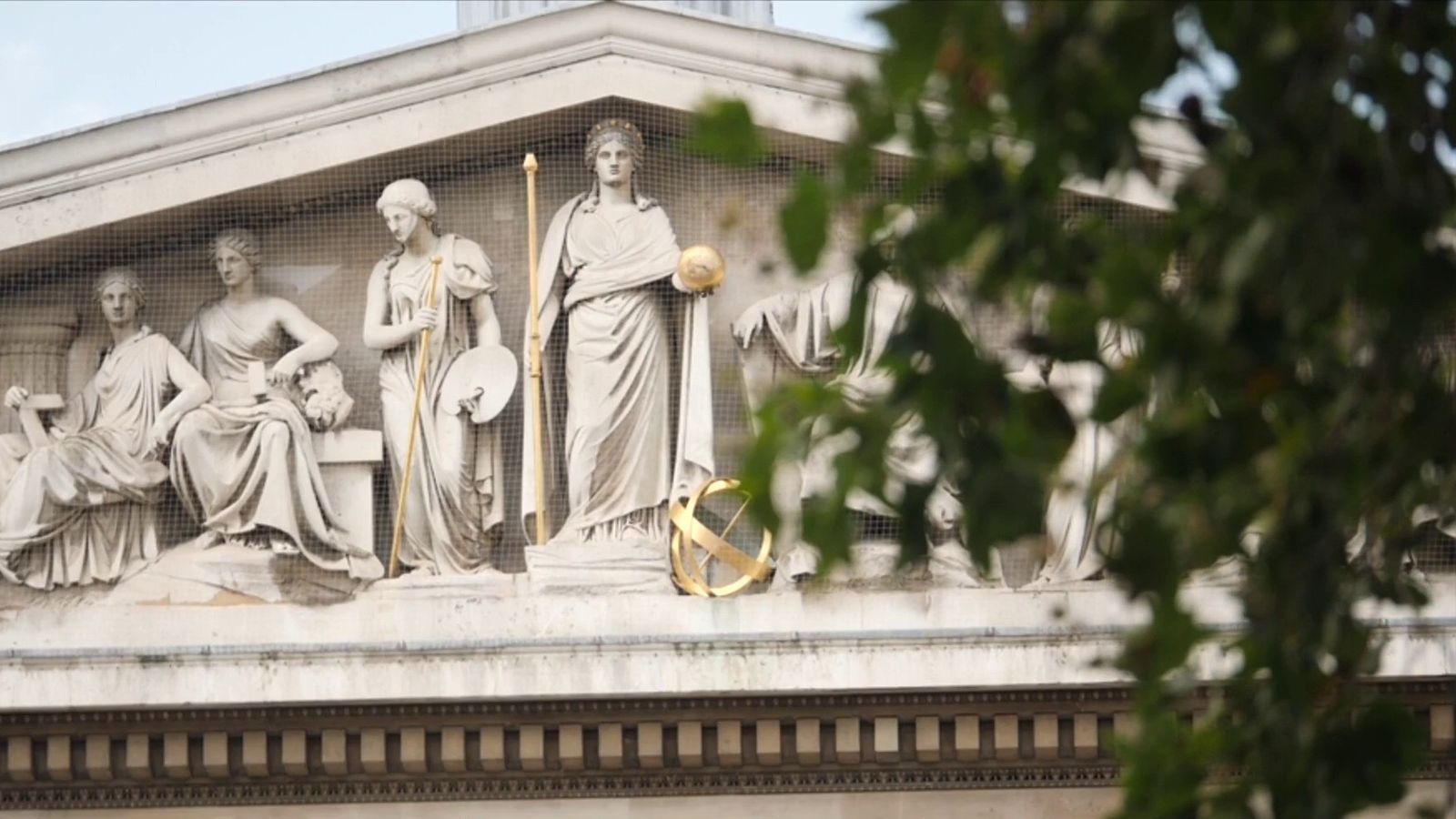 British Museum was warned about thefts years ago, claims gems expert | News UK Video News | Sky News