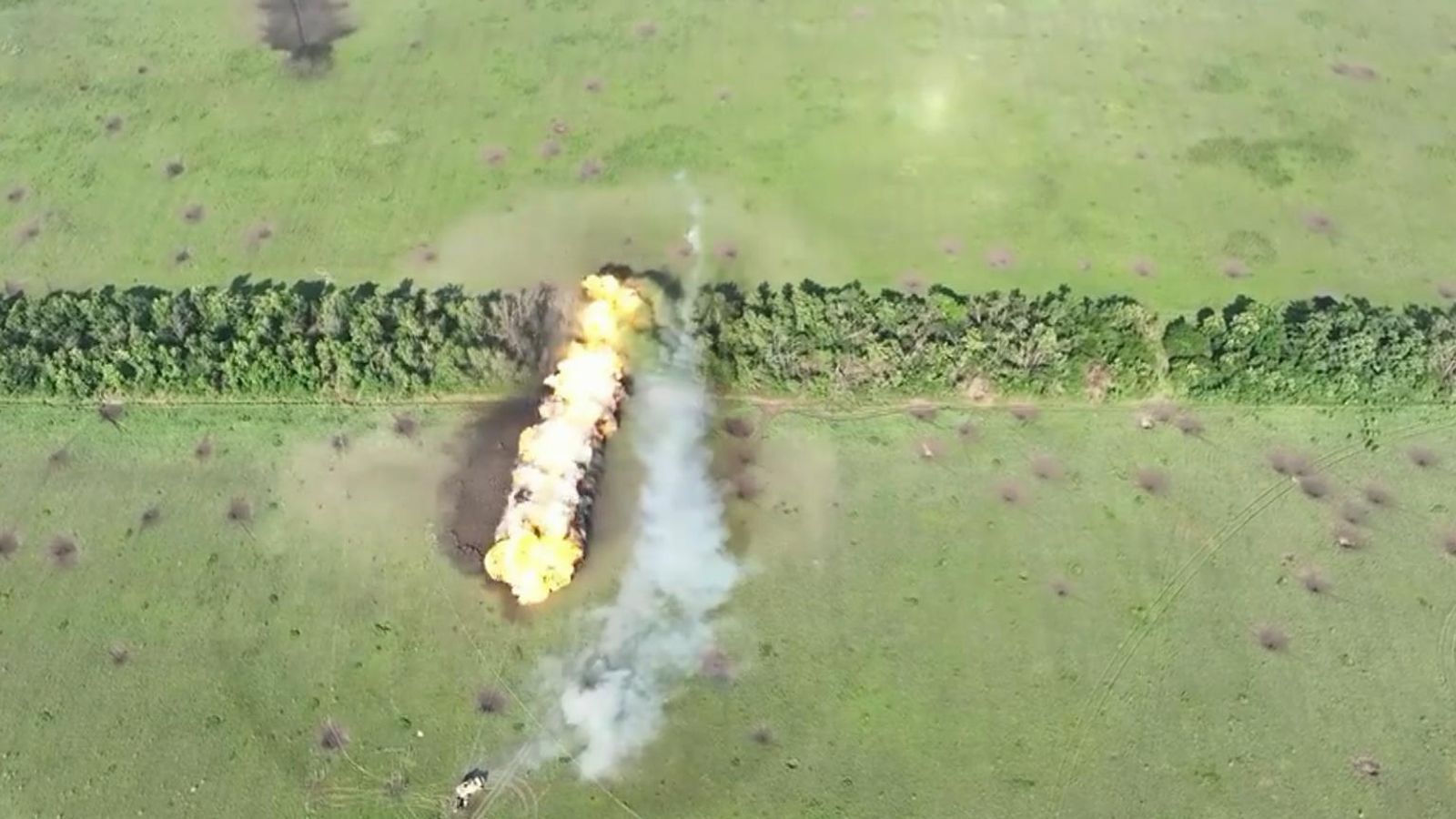 Ukraine war: Watch Ukrainian engineers breach mine defences with ...