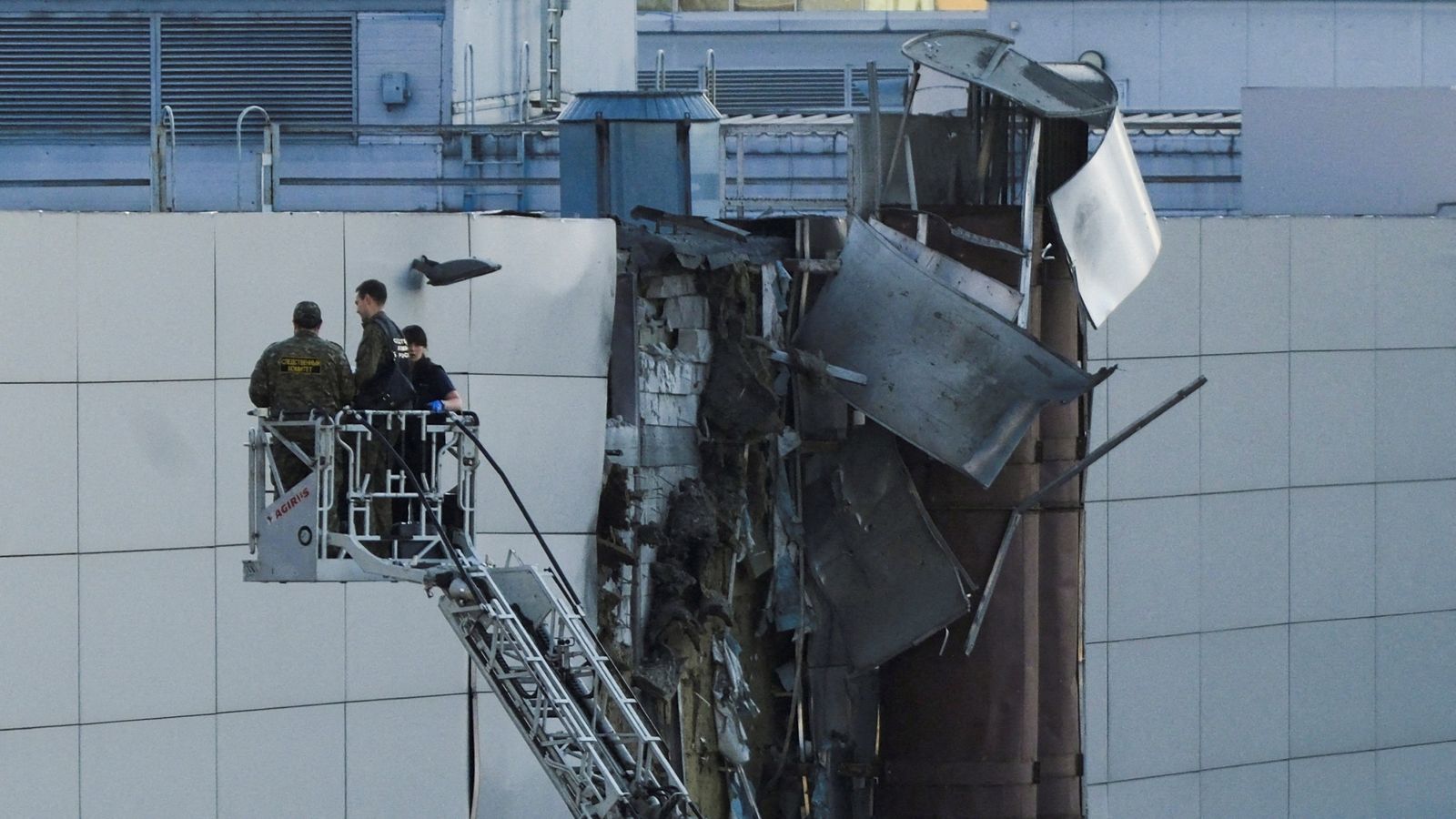 Drone hits Moscow building causing 'powerful explosion' three miles ...