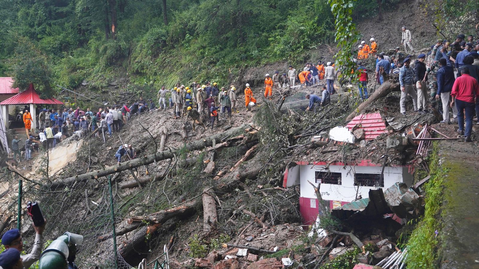 India monsoon: At least 33 dead as heavy rain triggers floods and landslides in Himalayas ...