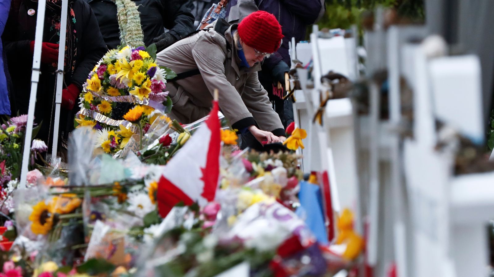 Gunman behind Pittsburgh synagogue shooting will be sentenced to death ...