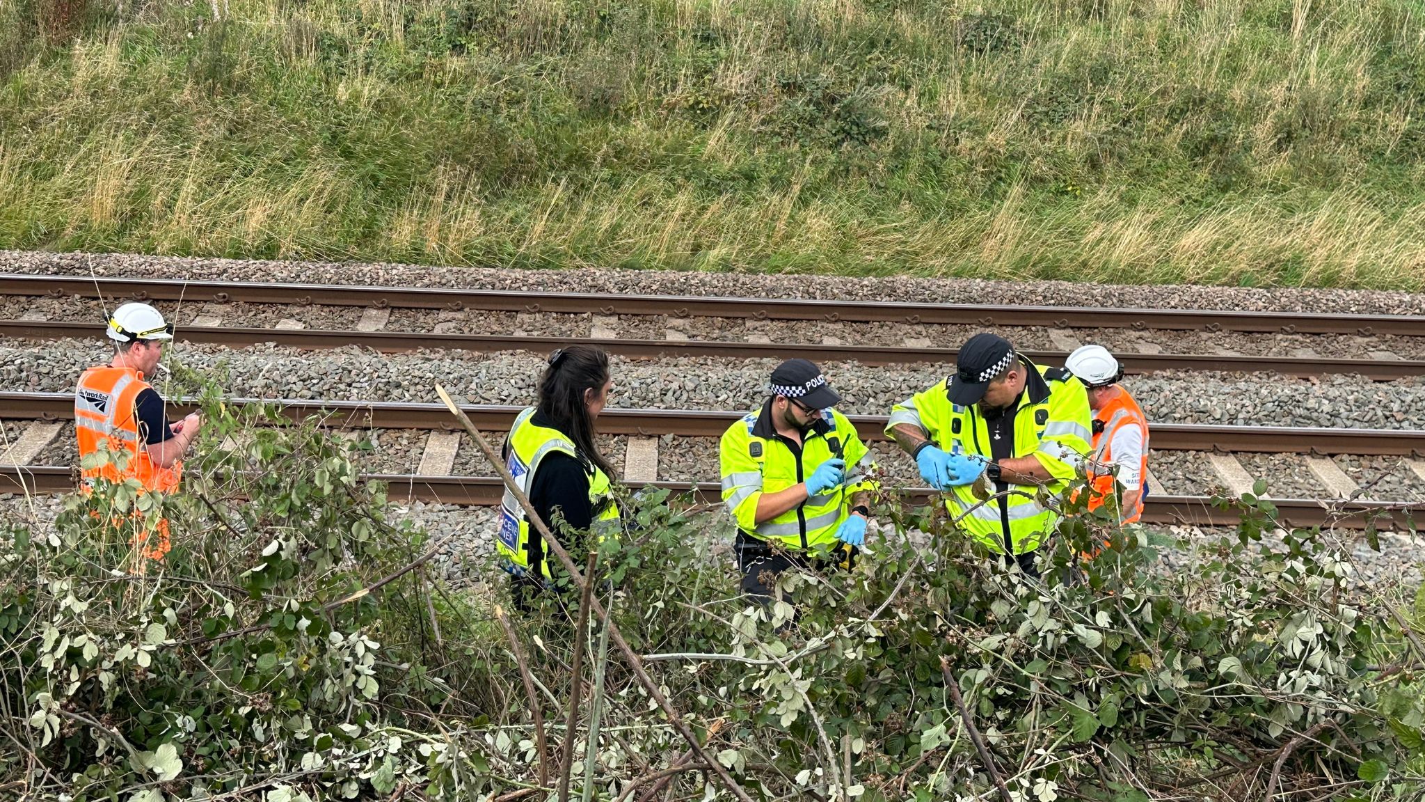 Sergeant Graham Saville: Nottinghamshire police officer hit by train ...