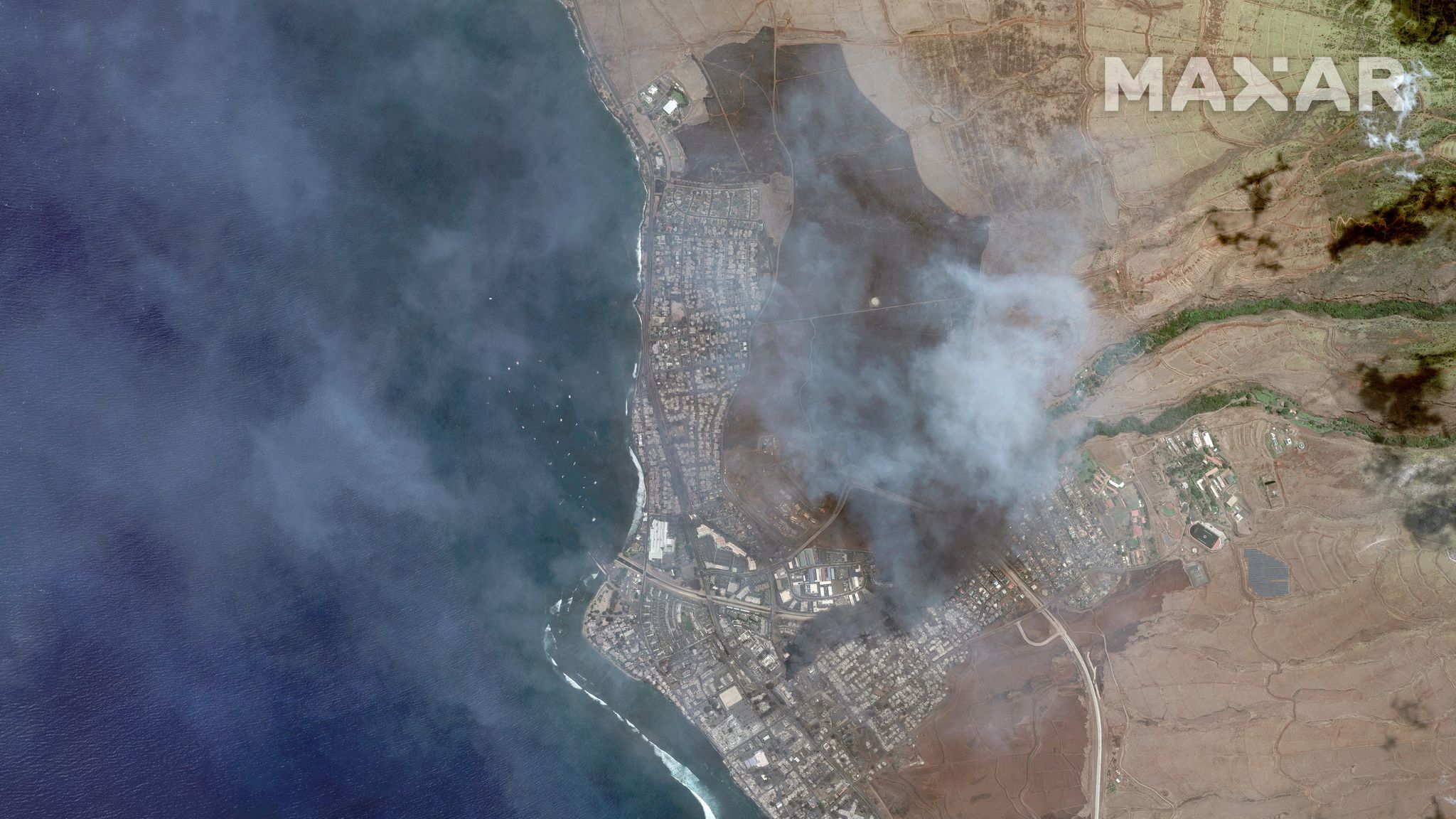 Hawaii wildfires: At least 36 people dead after flames destroy large ...