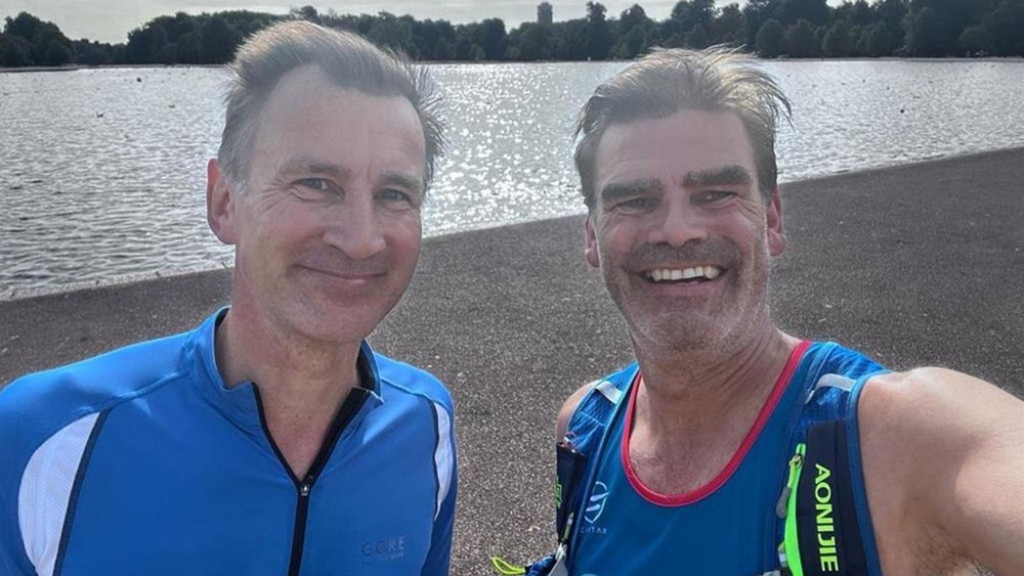 Jeremy Hunt's younger brother dies from cancer aged 53 | Politics News ...