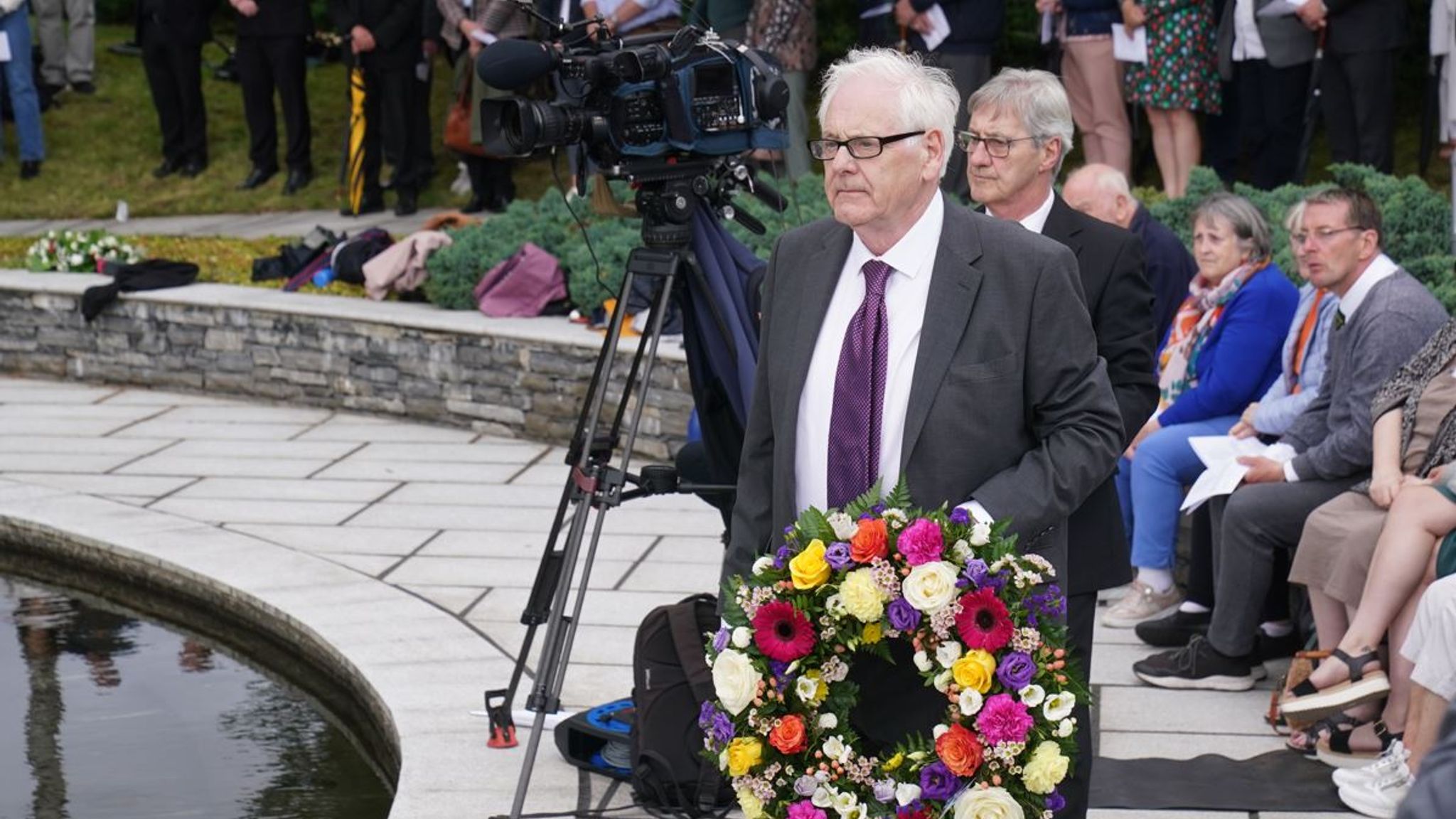 Omagh attack: Memorial service takes place in Northern Ireland on 25th ...