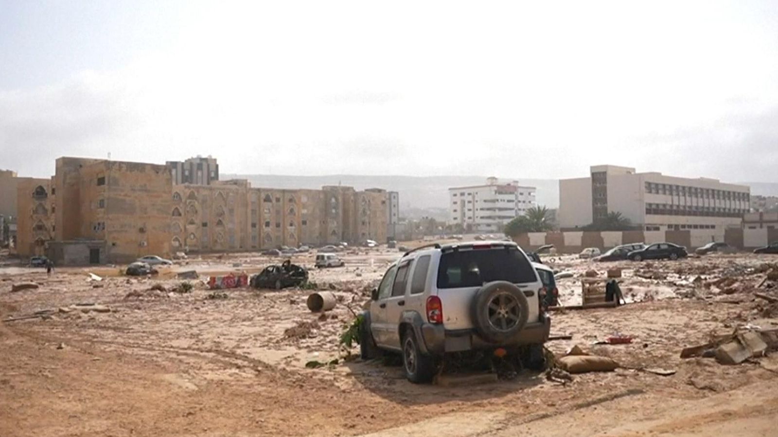 Libya floods leave 10,000 people missing and at least 2,000 dead ...