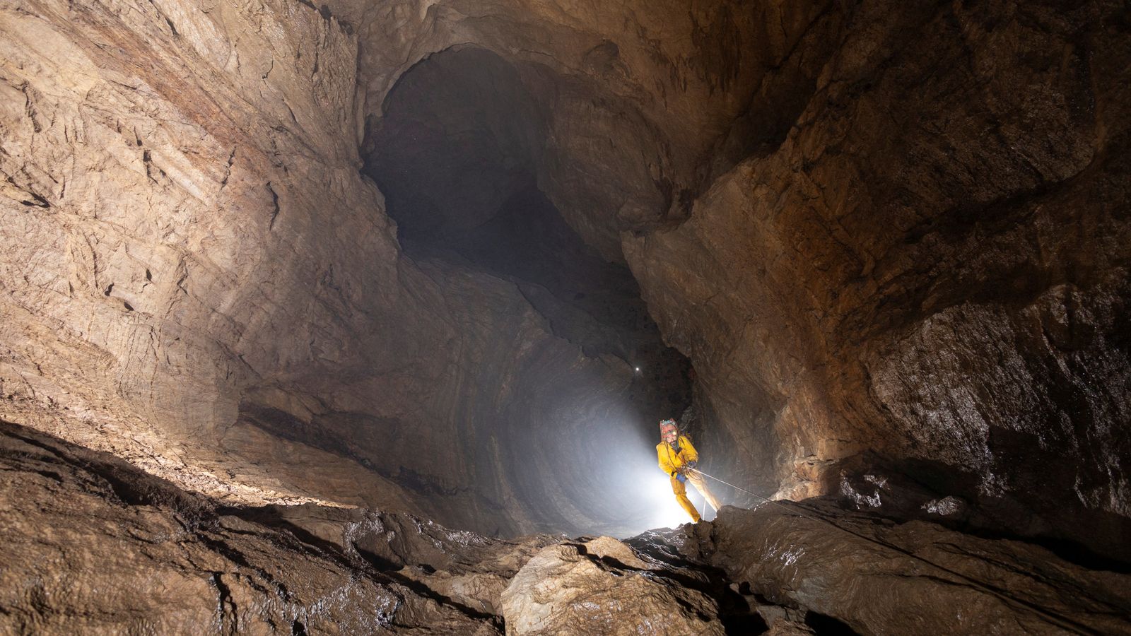 Cave rescue mission to save ill researcher stuck 3,000ft underground ...