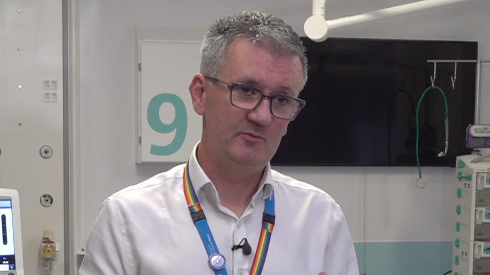 NHS strikes: Hospital boss says preparing for winter amid walkouts ...