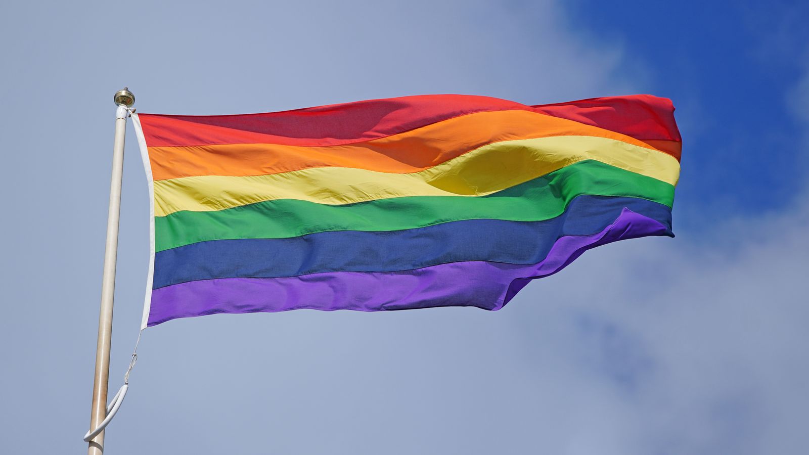 Turkey President Erdogan 'bothered by LGBT colours' at UN headquarters ...