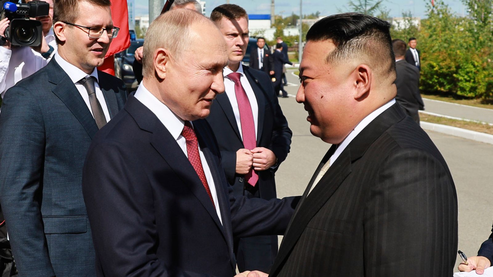Russia: Vladimir Putin meets Kim Jong Un | World News | Sky News Russia: Vladimir Putin meets Kim Jong Un | World News | Sky News
