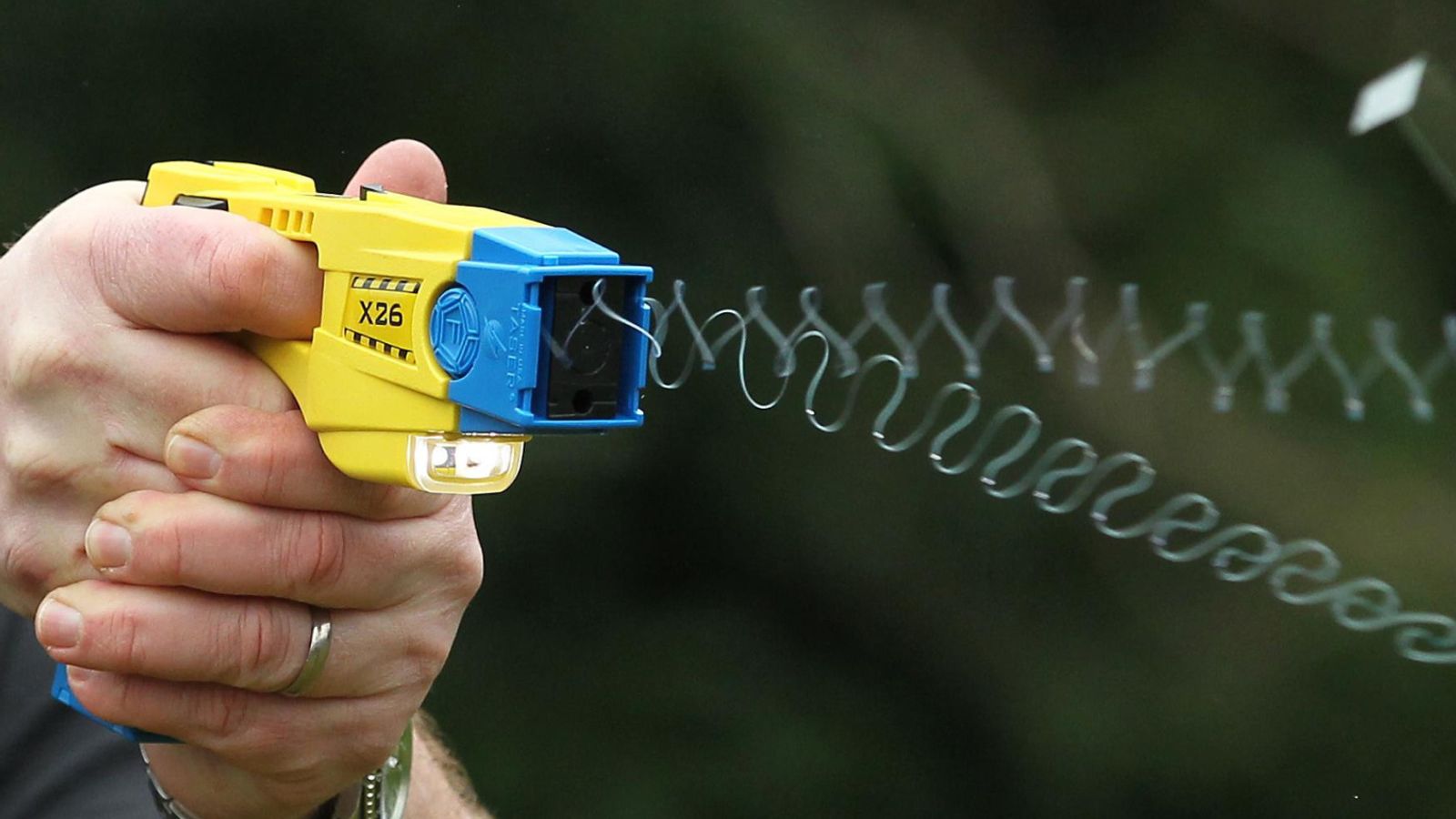 Met Police officer who 'tasered girl, 10,' named - as he faces ...