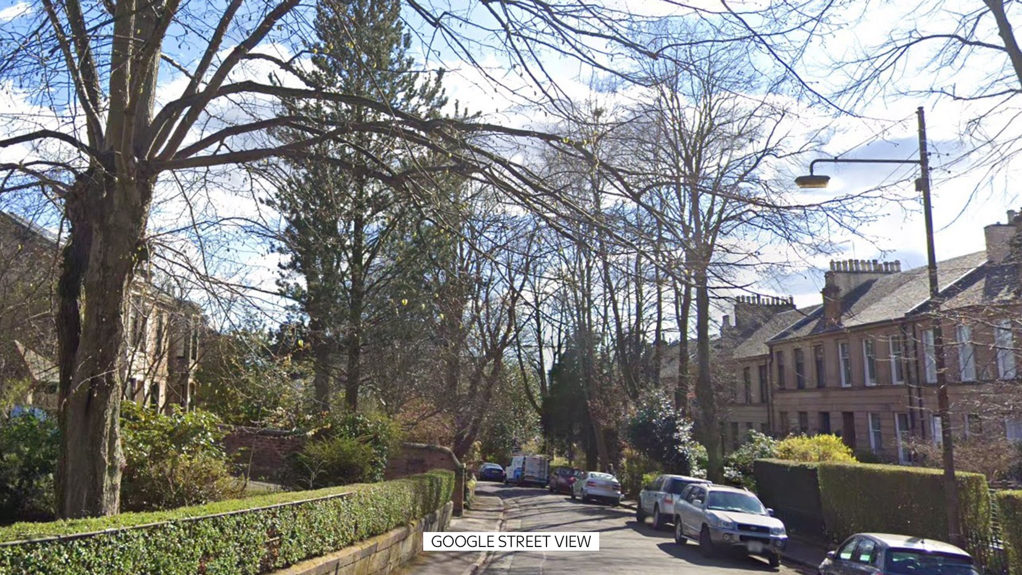 Glasgow west end street locked down and bomb squad called over ...