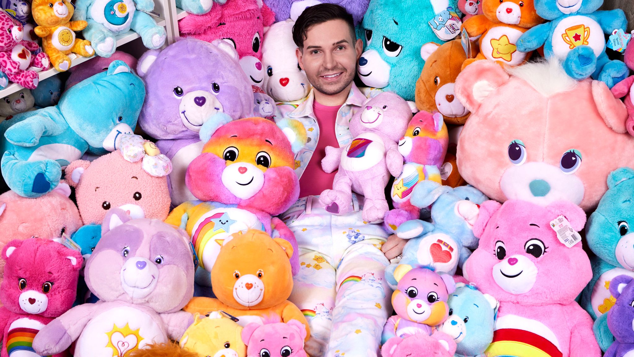 Guinness World Records: Astronauts, jugglers and cuddly toys - who has made it into the book for ...