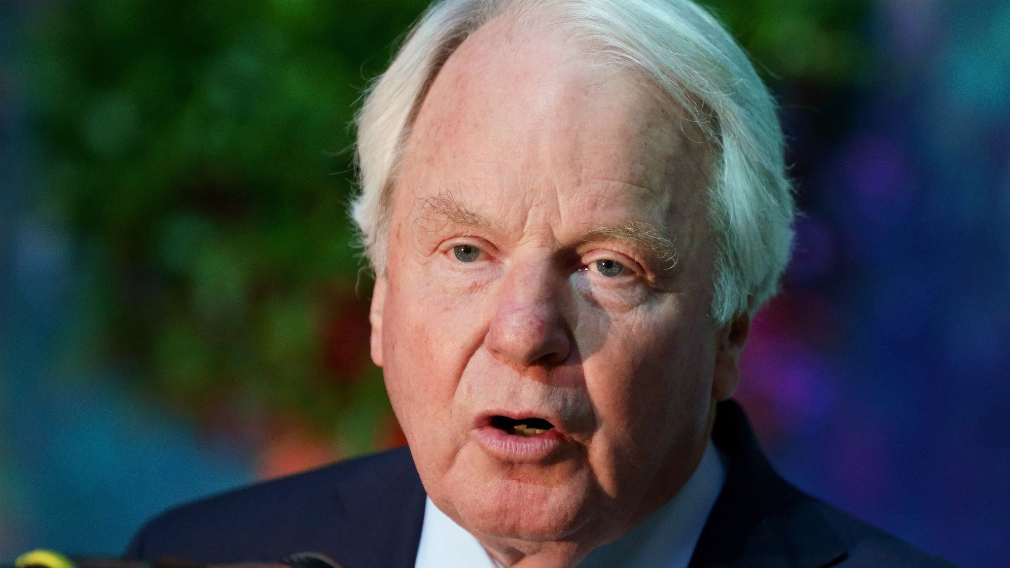 Former top aide of Queen Elizabeth II to lead new memorial committee ...