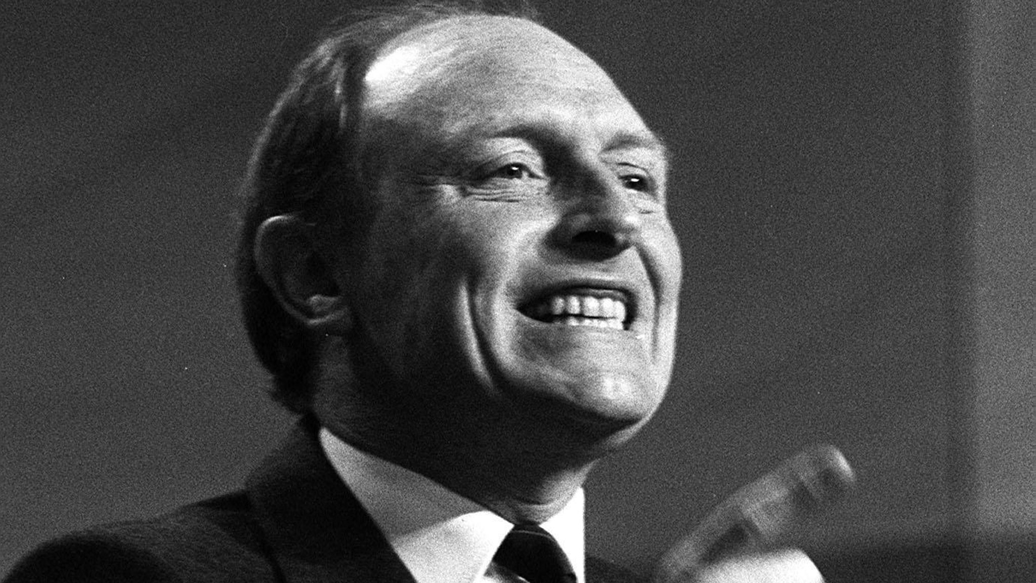 Neil Kinnock: Labour leader who lost 'unlosable' election predicts ...