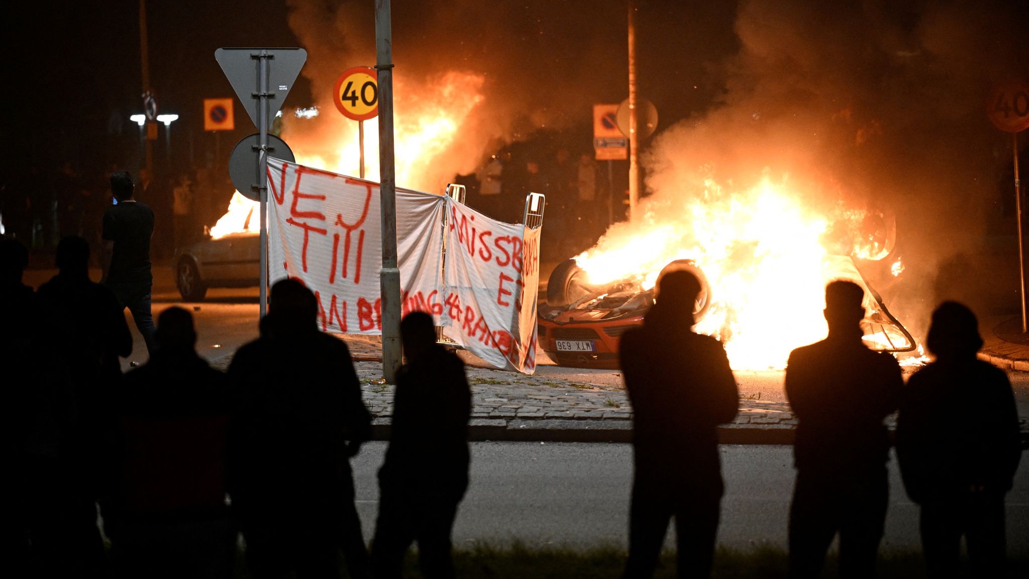 'Violent riot' lasts through the night in Sweden after Koran burning ...