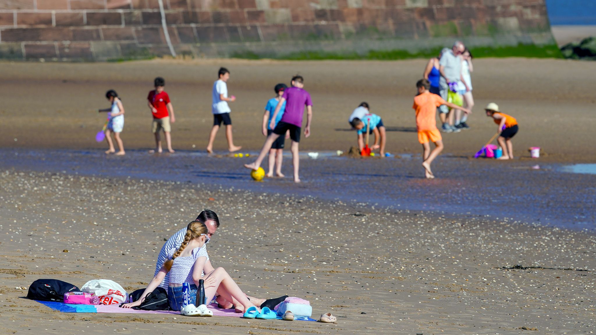 UK heatwave: How to keep your home (and yourself!) cool in the hot ...