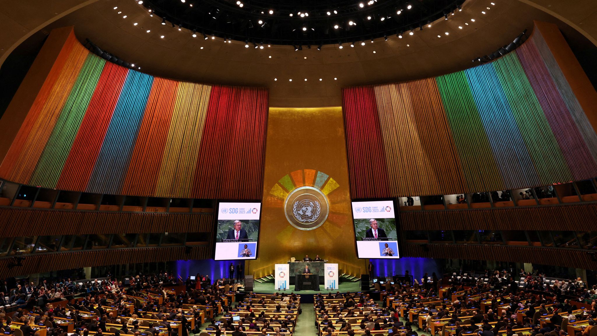 Turkey President Erdogan 'bothered by LGBT colours' at UN headquarters ...