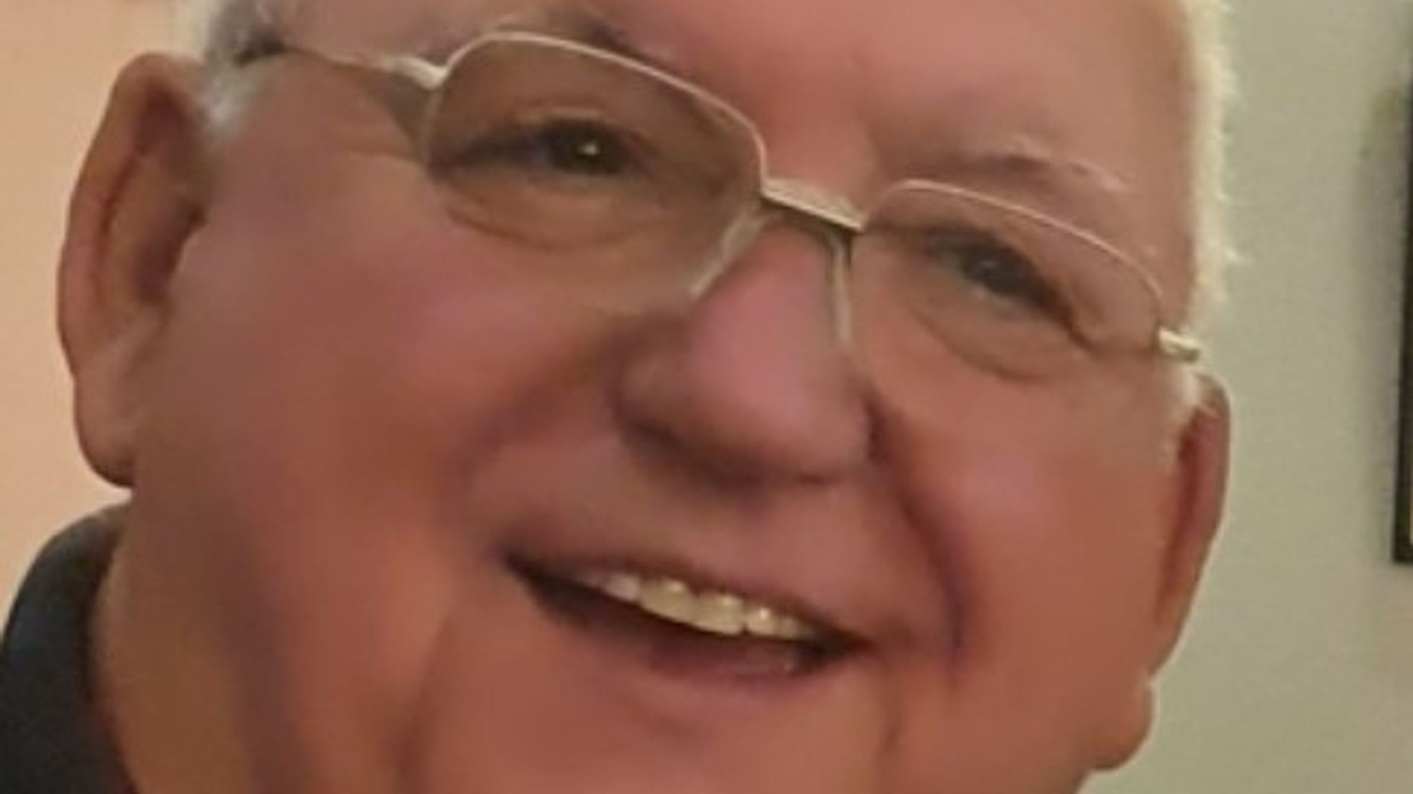 Gavin Weekes: 72-year-old man dies after assault at Bridgend pub as ...