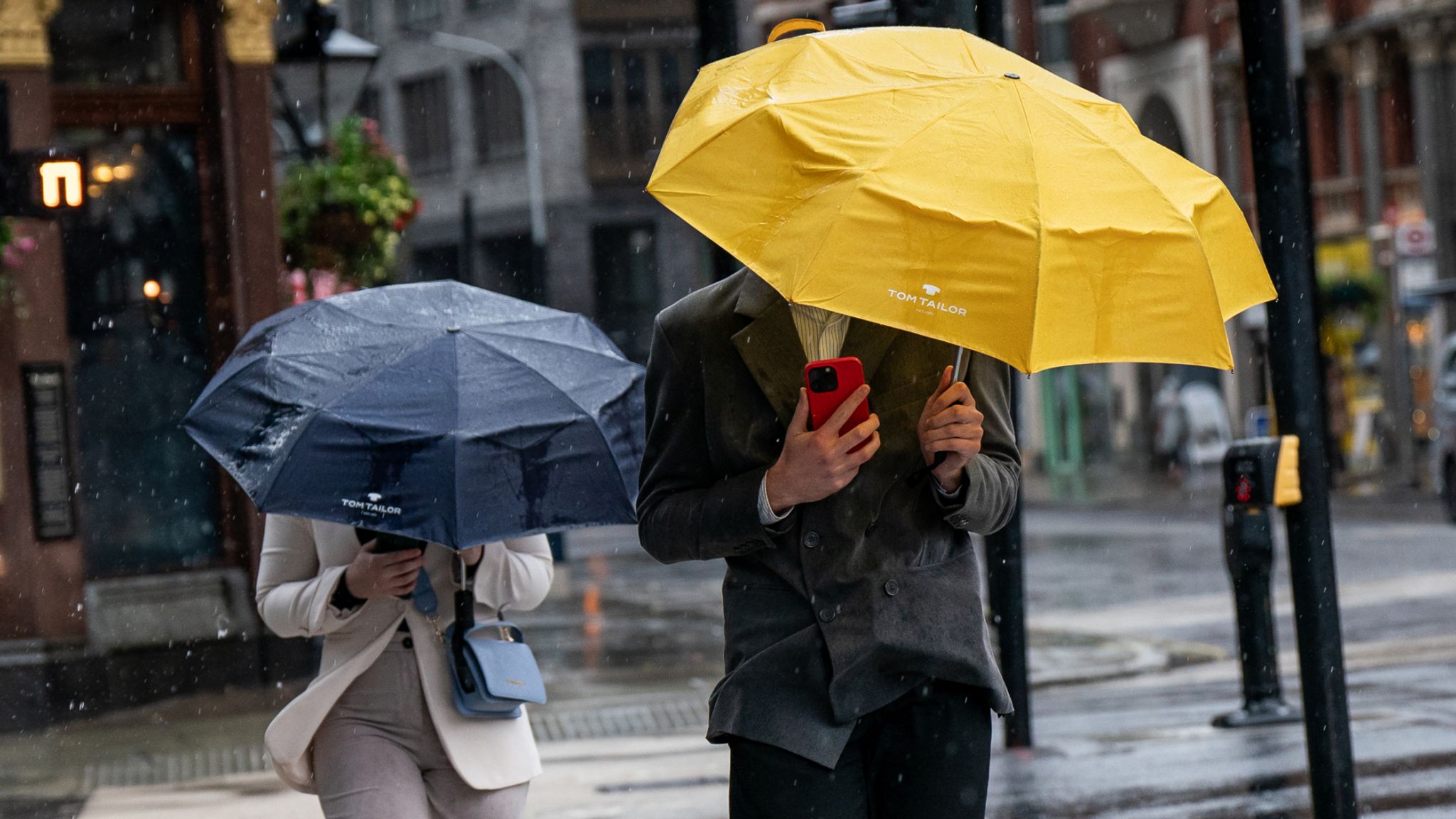 UK weather: New warning for heavy rainfall in parts of England amid ...