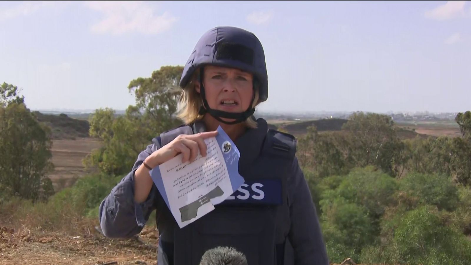 Israel-Hamas war: IDF leaflets warning Gazans drop from the sky during ...