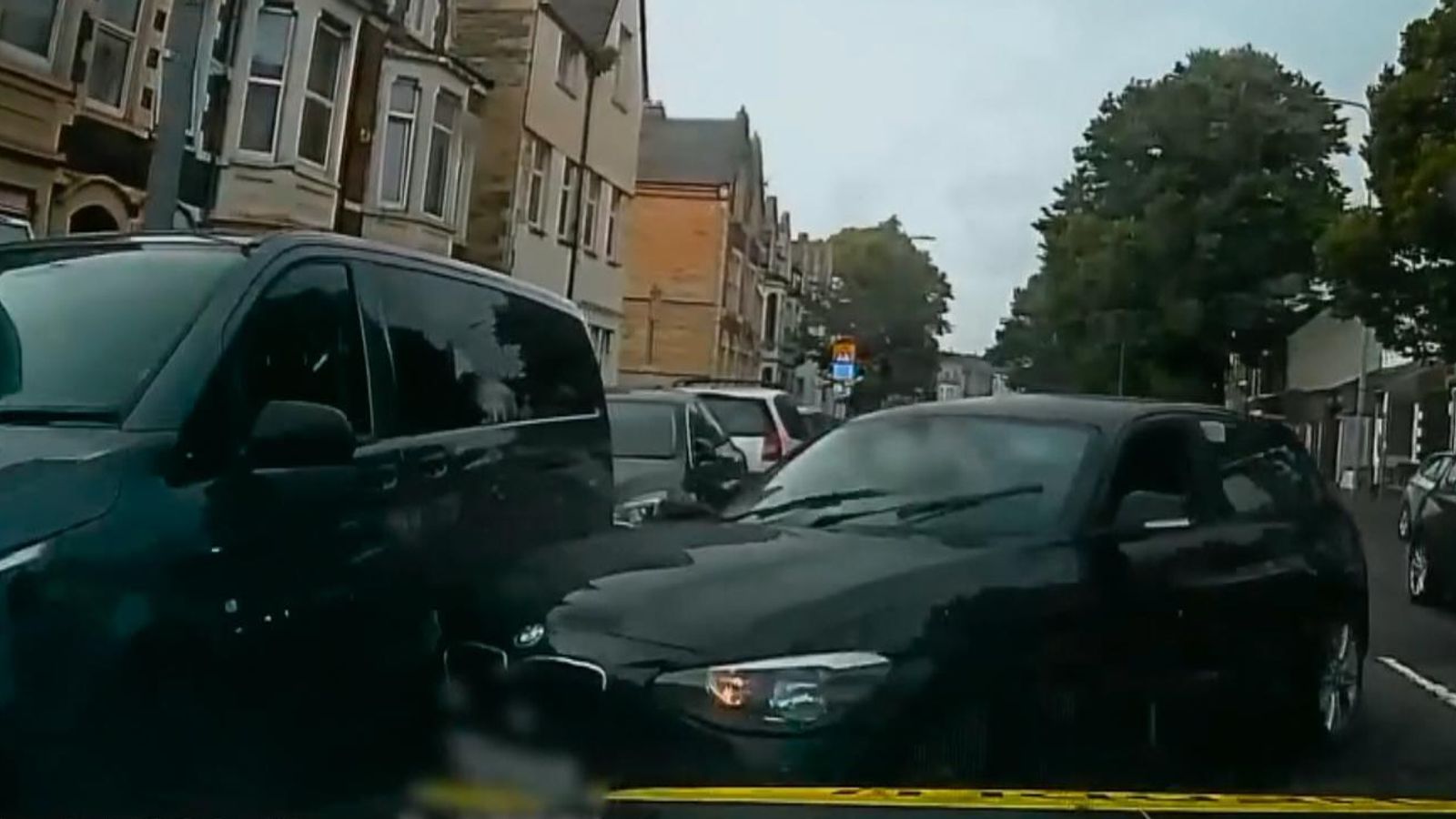 Cardiff drug dealers drive wrong way along road in attempt to flee ...