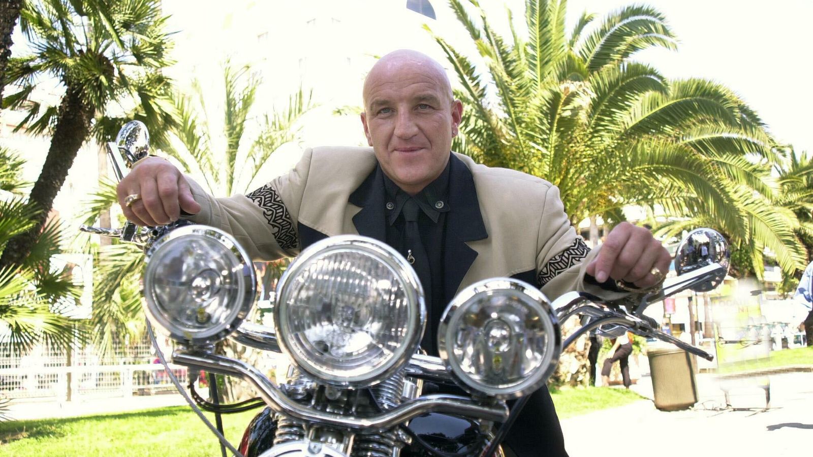 Dave Courtney: Ex-gangster who 'had links to Kray twins' dies aged 64 ...