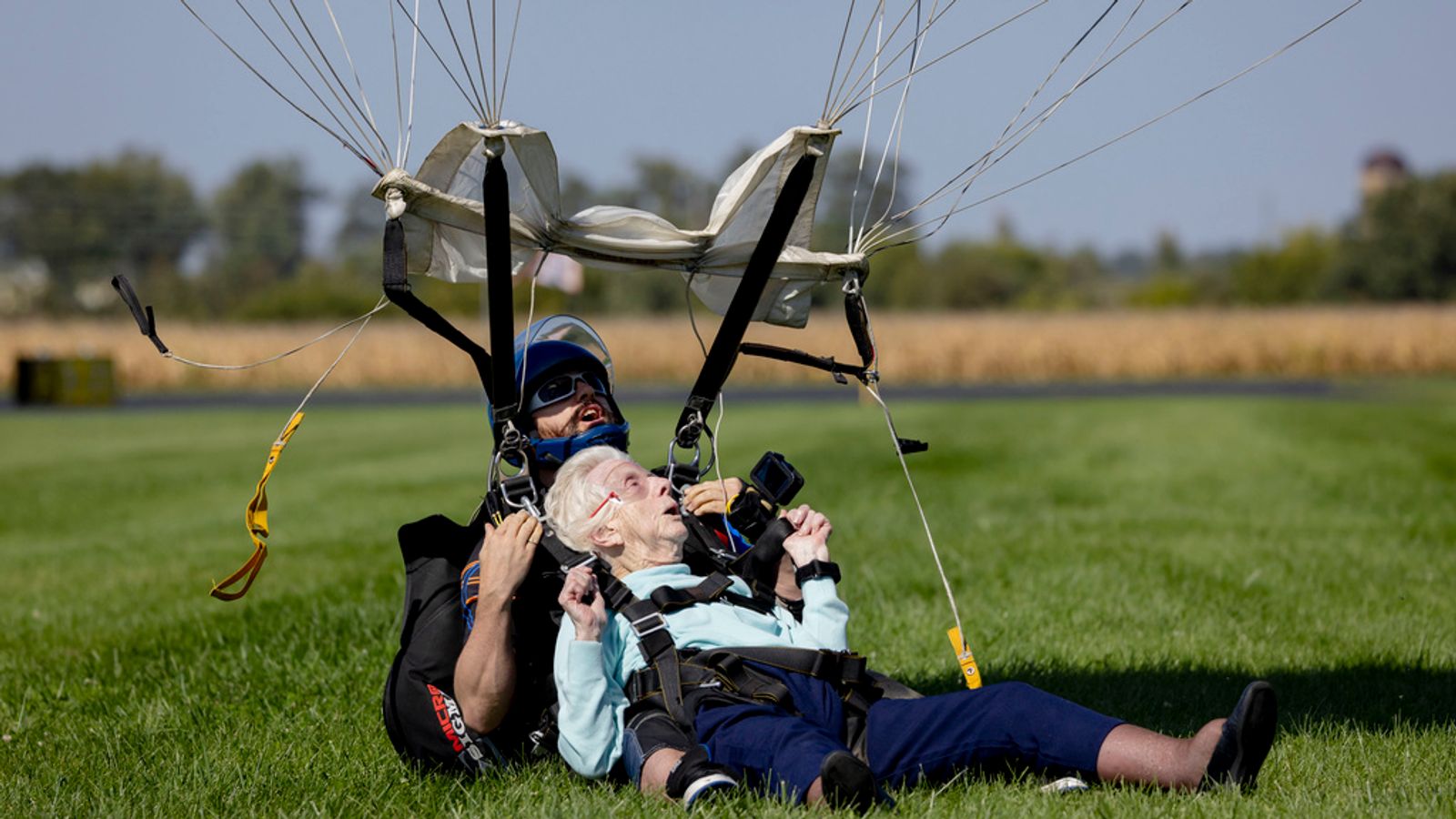 Chicago woman attempts to break record as world's oldest skydiver at ...