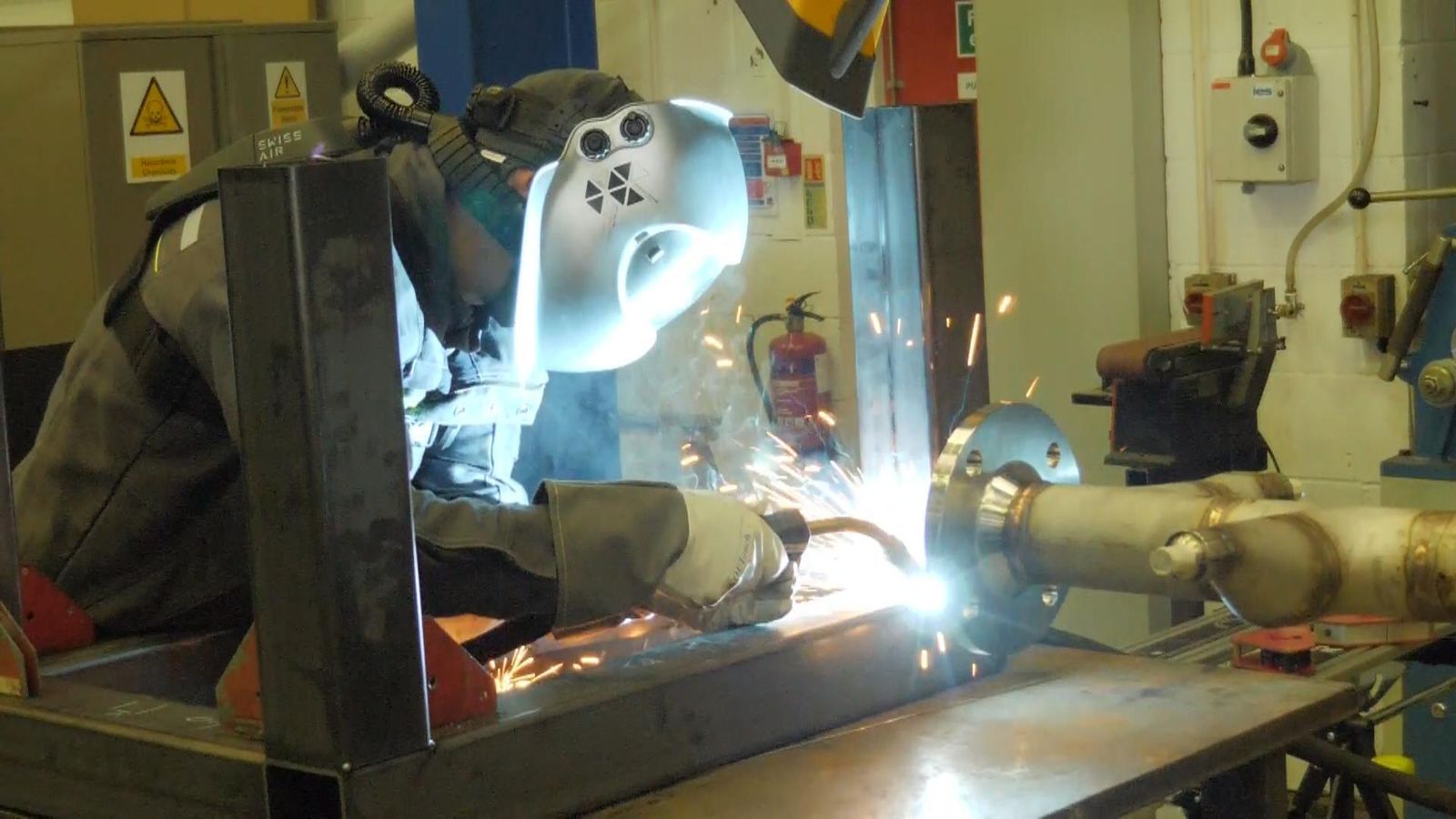 Heat batteries: What are they and how are they made? | News UK Video ...