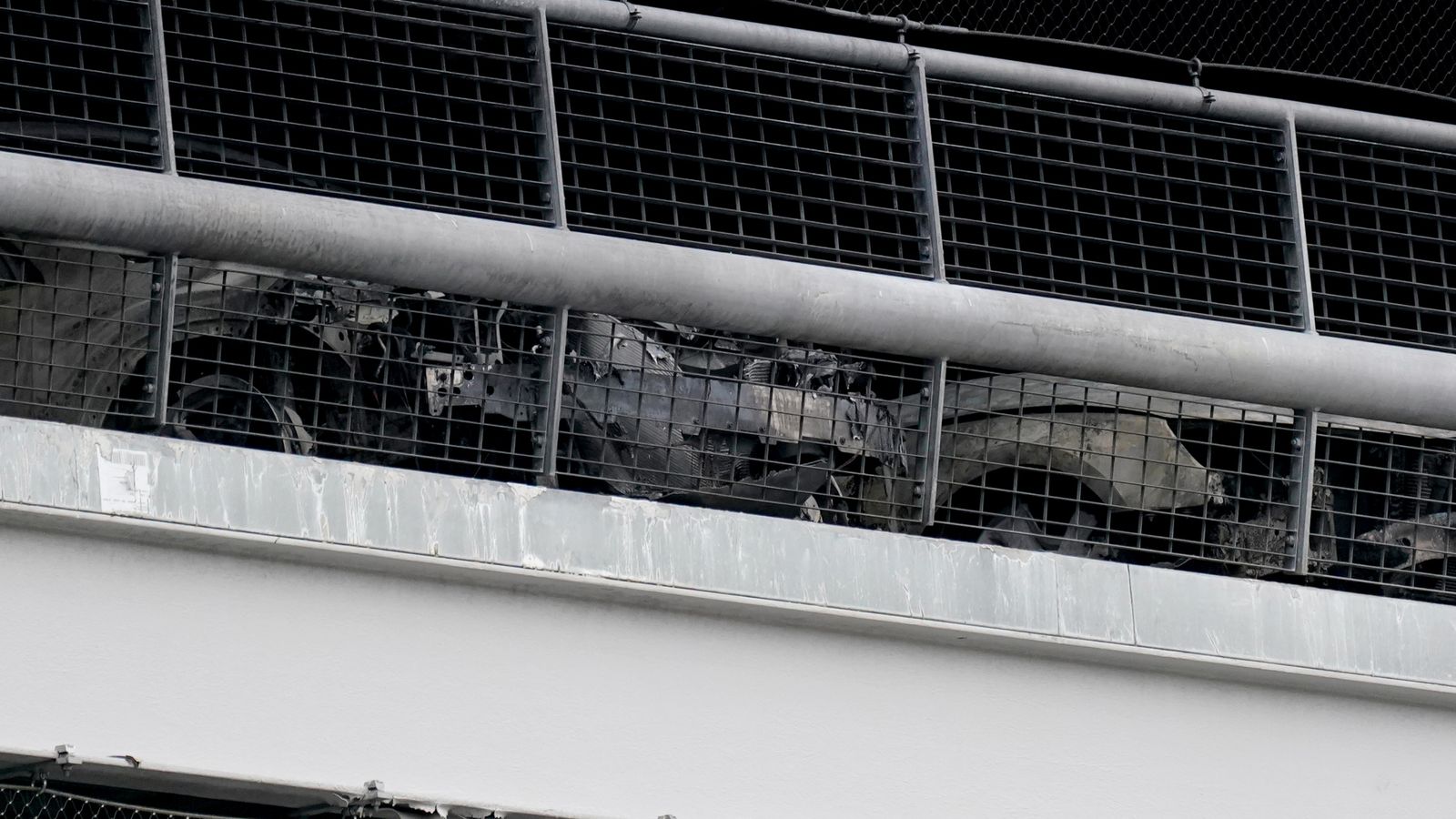 Luton Airport fire: Video shows moment huge fireball engulfs car park ...