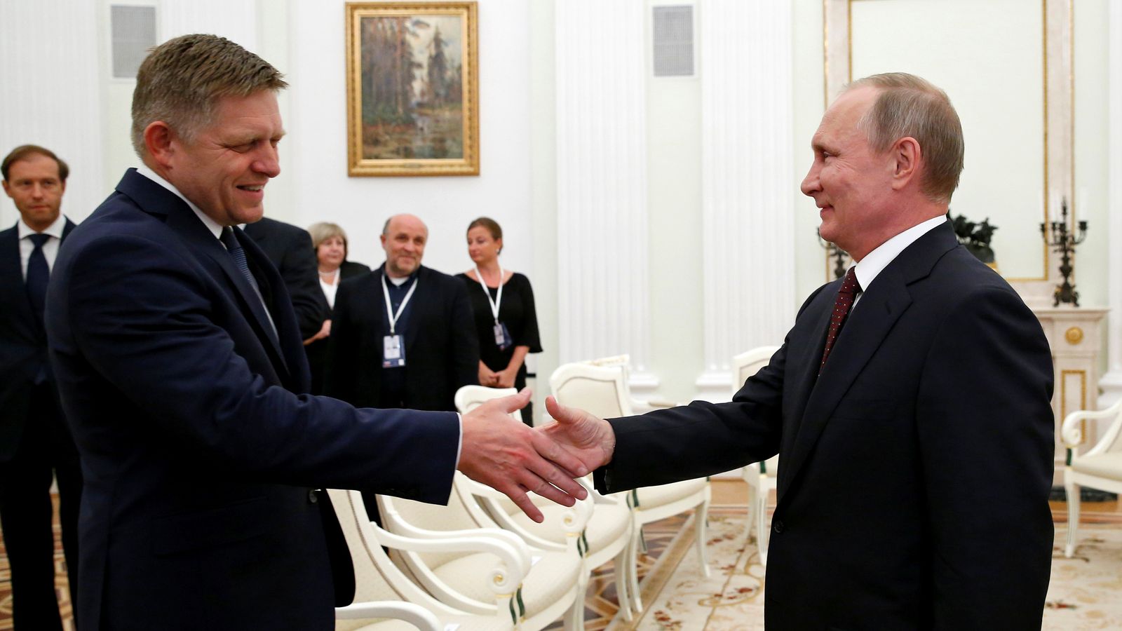 Slovakia elections: Pro-Russia former PM Robert Fico wins poll but must ...
