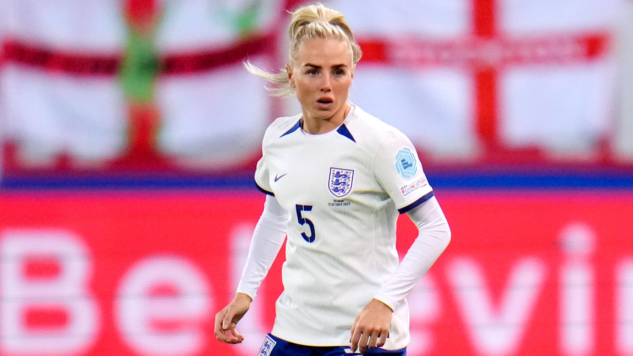 England's Alex Greenwood given oxygen on pitch and stretchered off after suffering head injury ...