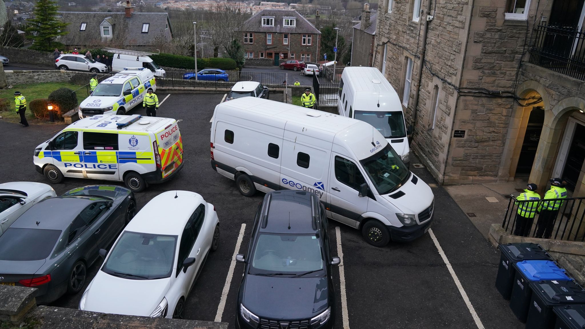 Andrew Miller jailed for 20 years for abducting and sexually assaulting ...