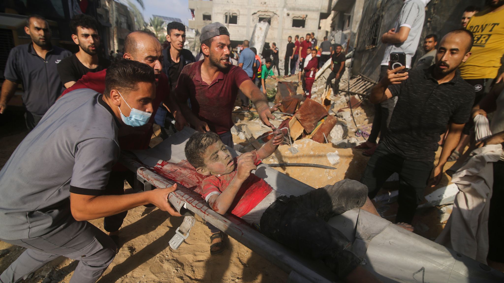 Israeli military drops leaflets in Gaza offering rewards and protection ... Israeli military drops leaflets in Gaza offering rewards and protection ...