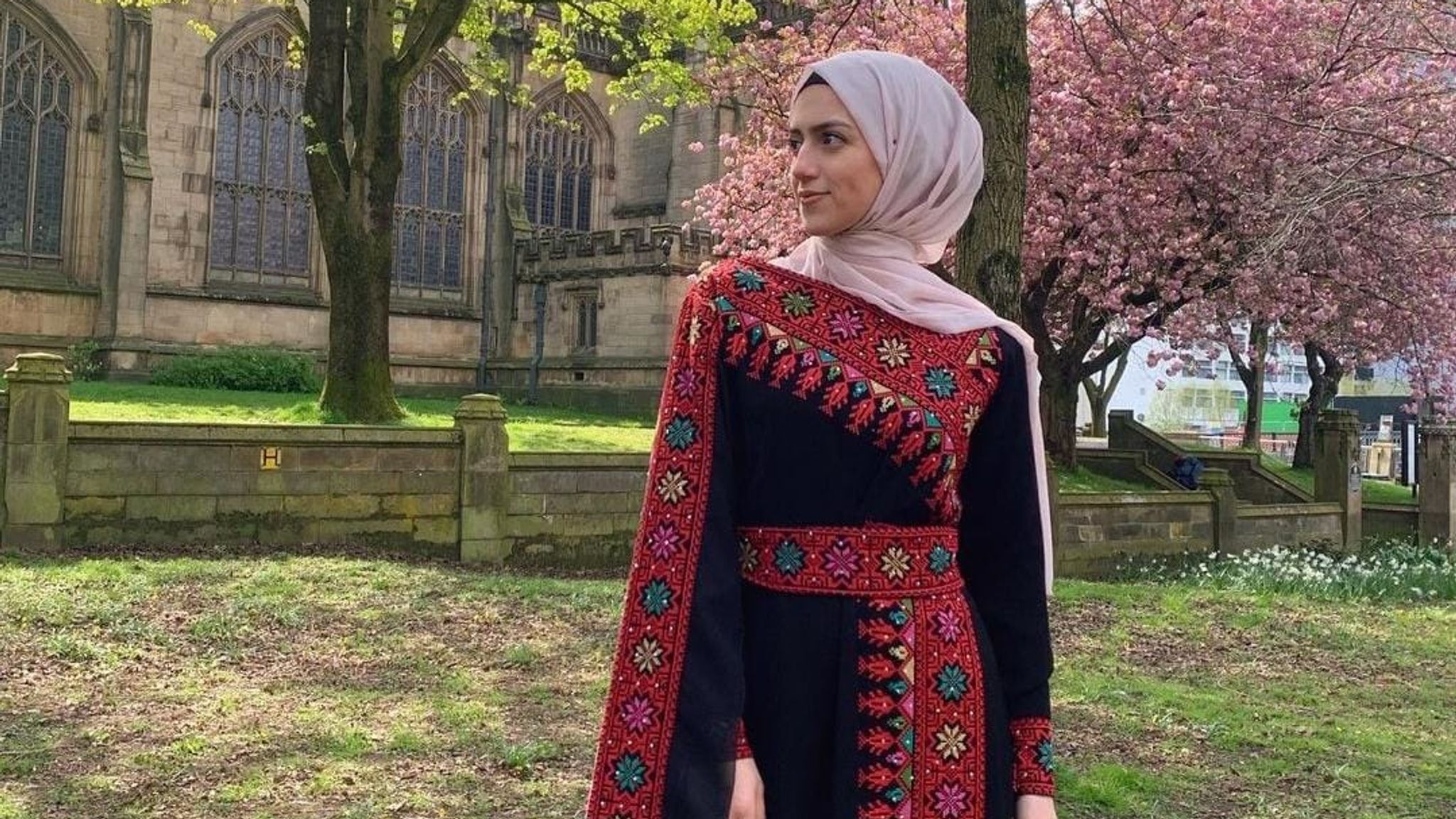 Manchester mother reconnects with daughter trapped in Gaza after days ...